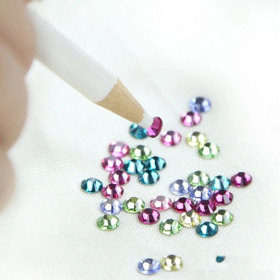 Diamond Picker – Madz Nail & Beauty